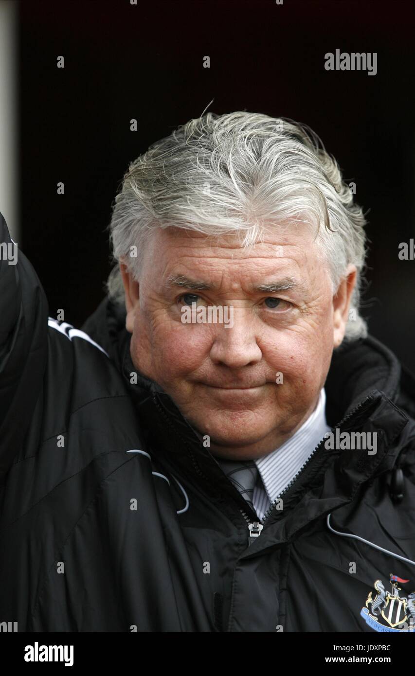 Newcastle manager joe kinnear hi-res stock photography and images - Alamy