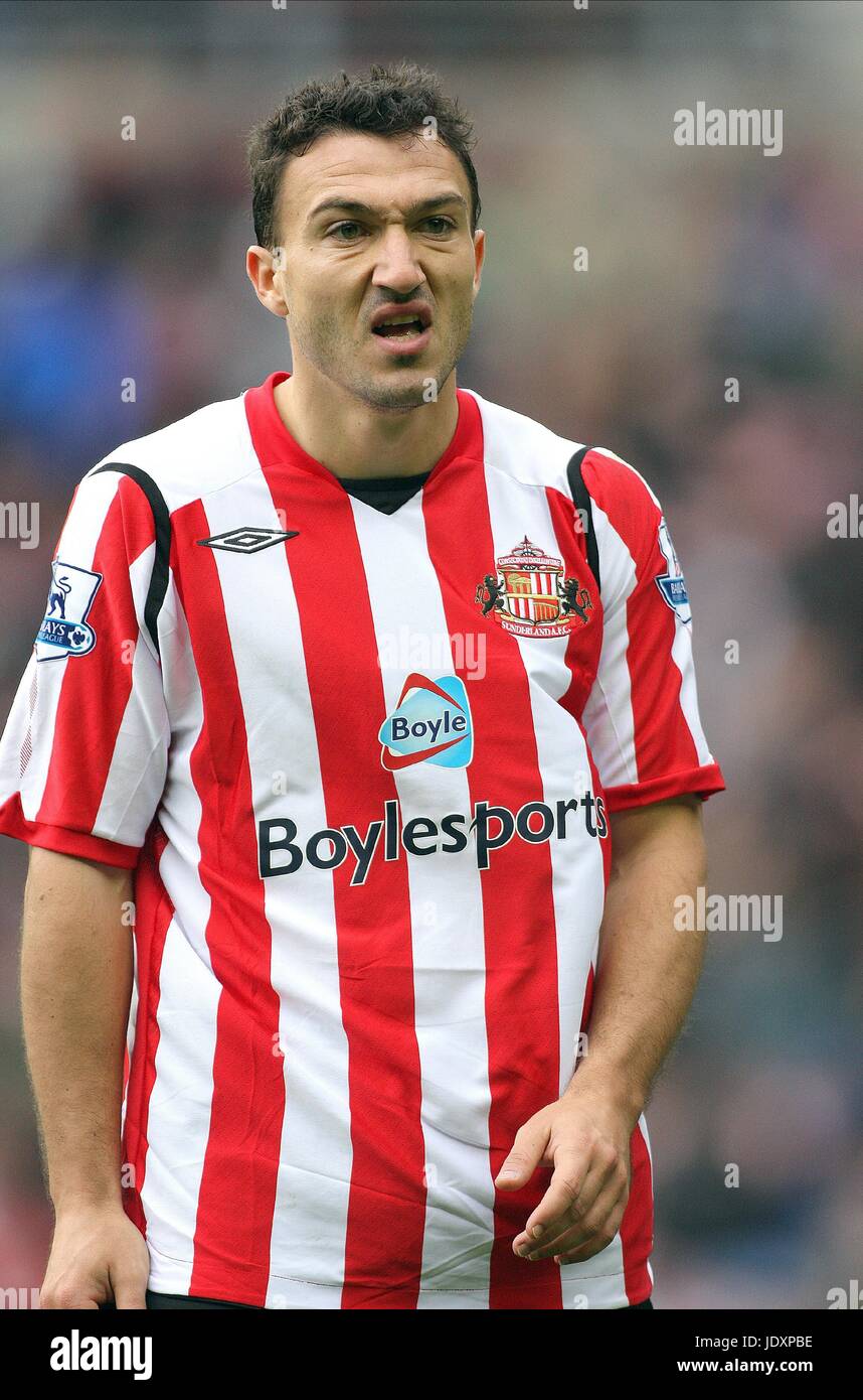 STEED MALBRANQUE SUNDERLAND FC STADIUM OF LIGHT SUNDERLAND ENGLAND 25 ...