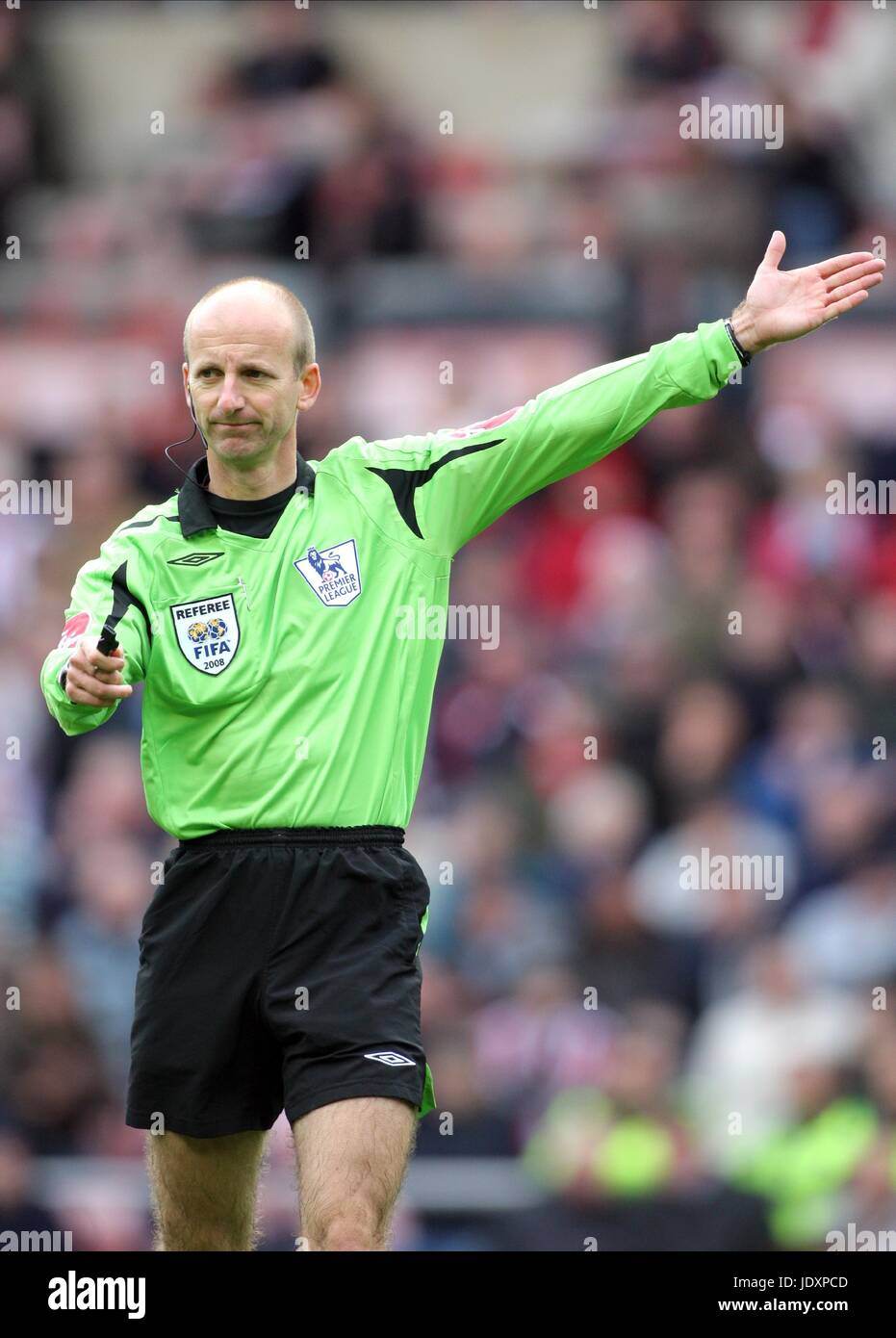 MIKE RILEY PREMIERSHIP REFEREE STADIUM OF LIGHT SUNDERLAND ENGLAND 25 ...