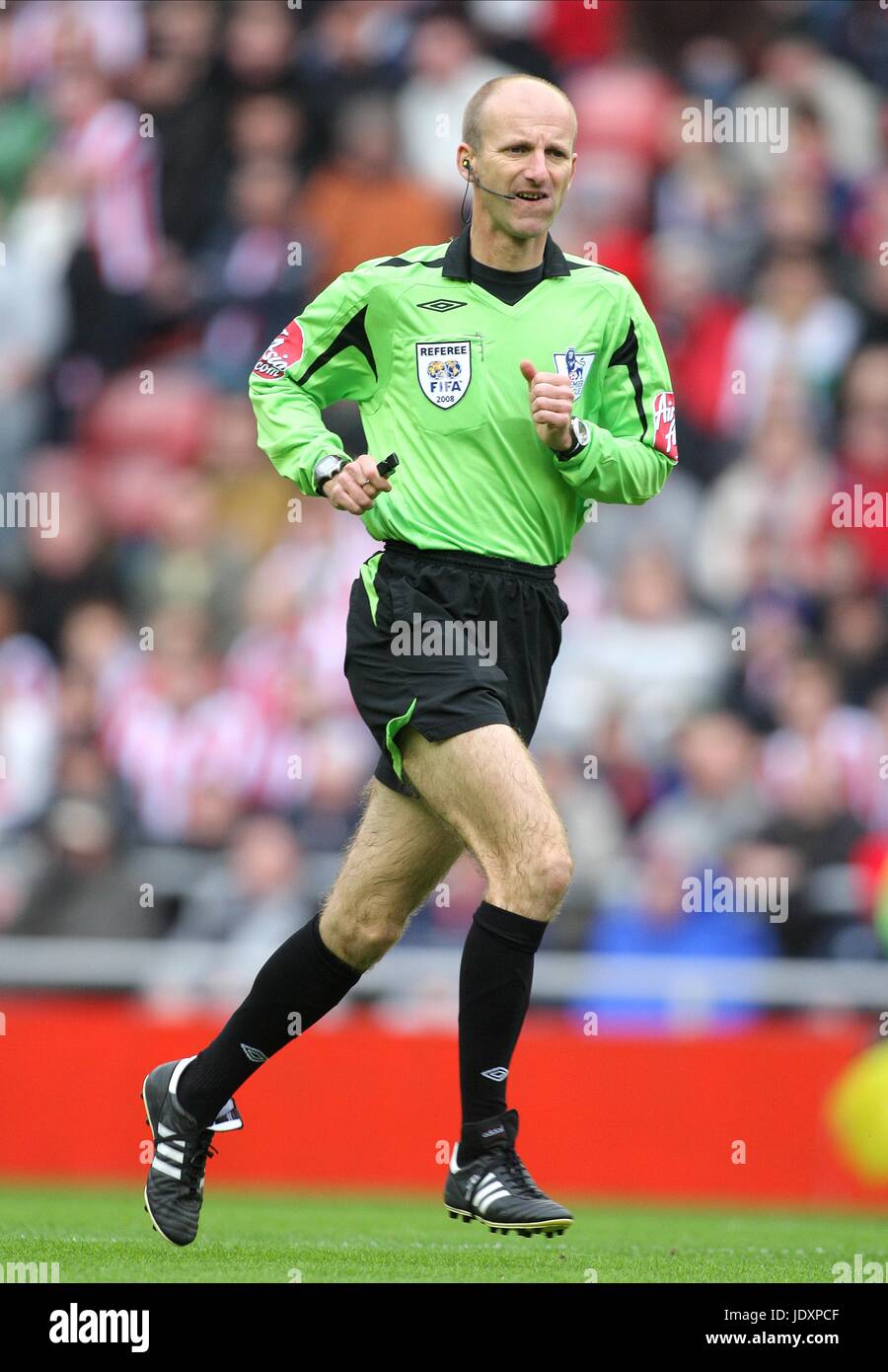 MIKE RILEY PREMIERSHIP REFEREE STADIUM OF LIGHT SUNDERLAND ENGLAND 25 ...