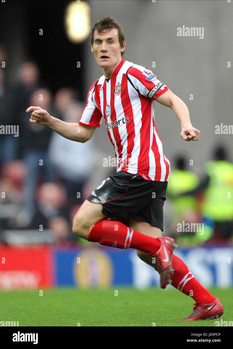 DEAN WHITEHEAD SUNDERLAND FC STADIUM OF LIGHT SUNDERLAND ENGLAND 25 ...