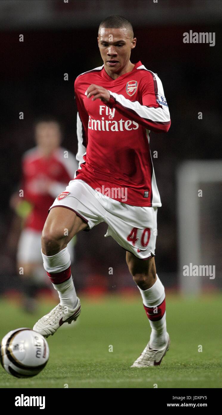 KIERAN GIBBS ARSENAL FC EMIRATES STADIUM ARSENAL LONDON ENGLAND 11 ...