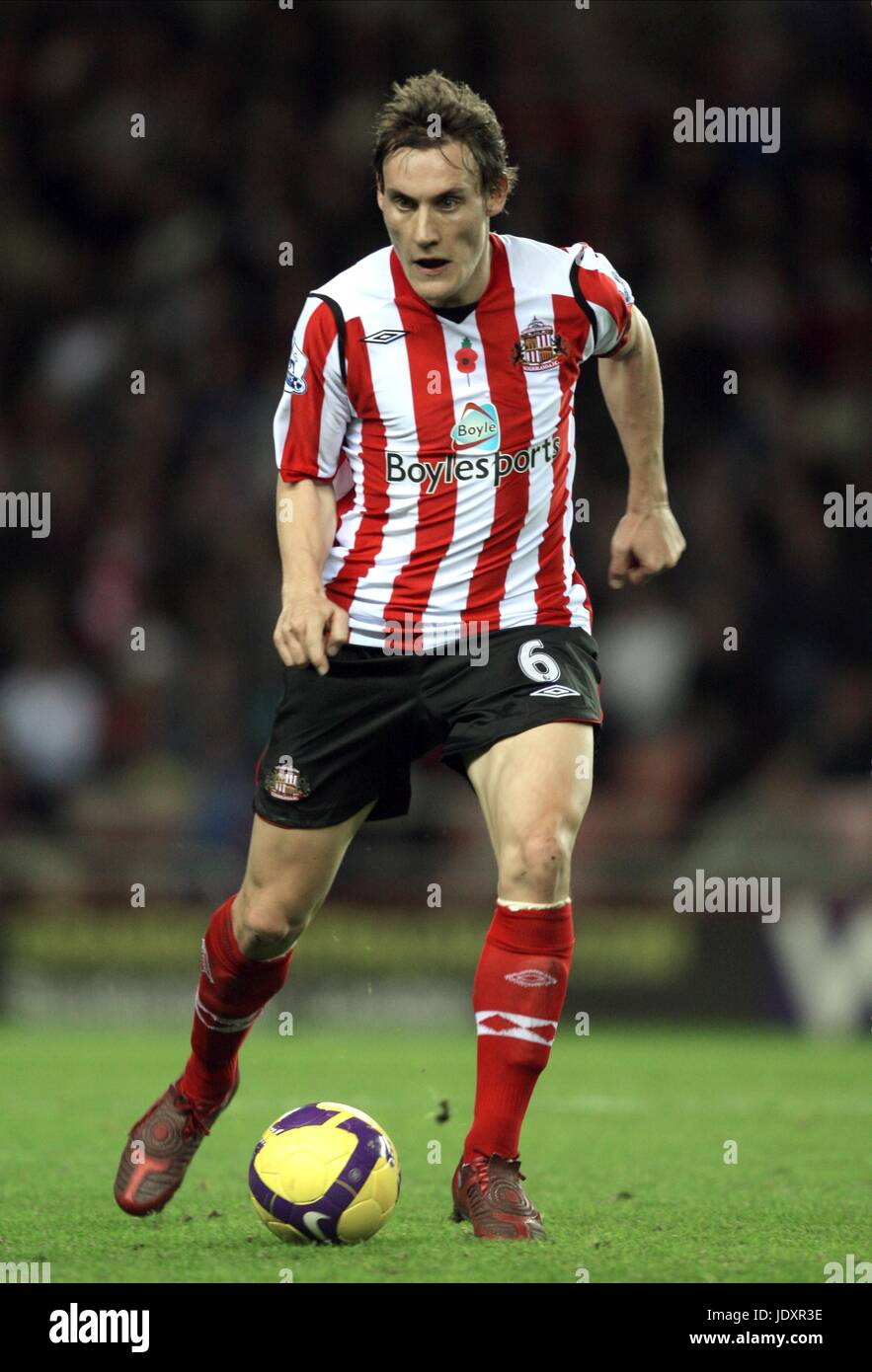 DEAN WHITEHEAD SUNDERLAND FC STADIUM OF LIGHT SUNDERLAND ENGLAND 08 ...