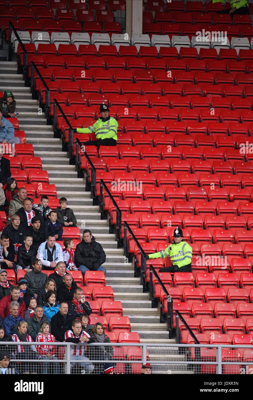 POLICE SITTING IN EMPTY SEATS SUNDERLAND FC STADIUM OF LIGHT SUNDERLAND ...