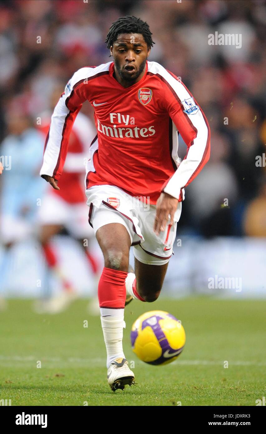 ALEXANDRE SONG ARSENAL FC CITY OF MANCHESTER STADIUM MANCHERSTER ...