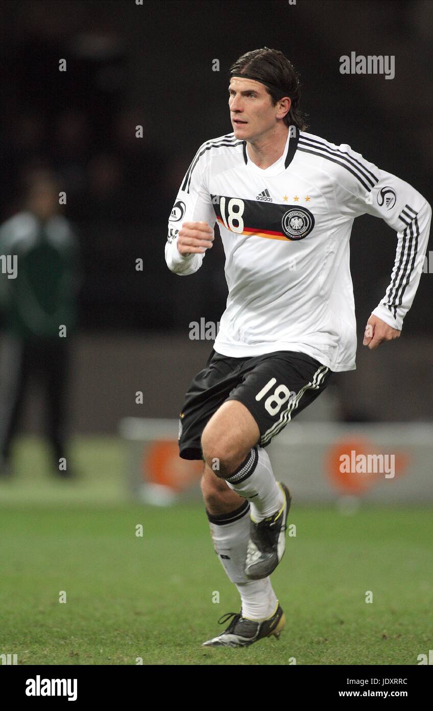 MARIO GOMEZ GERMANY & VFB STUTTGART OLYMPIC STADIUM BERLIN GERMANY 19 ...