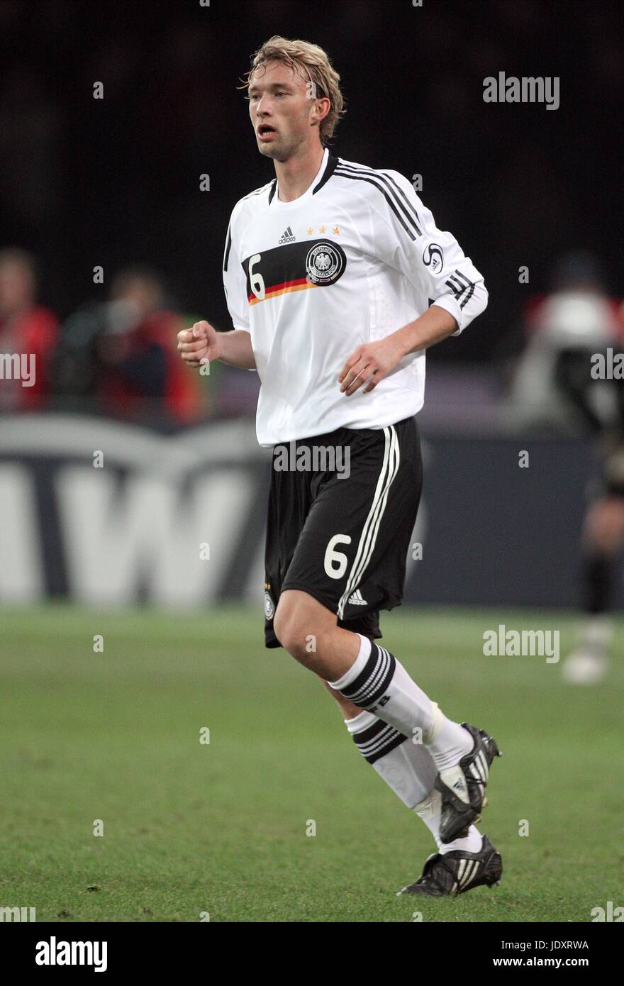 Simon rolfes hi-res stock photography and images - Alamy