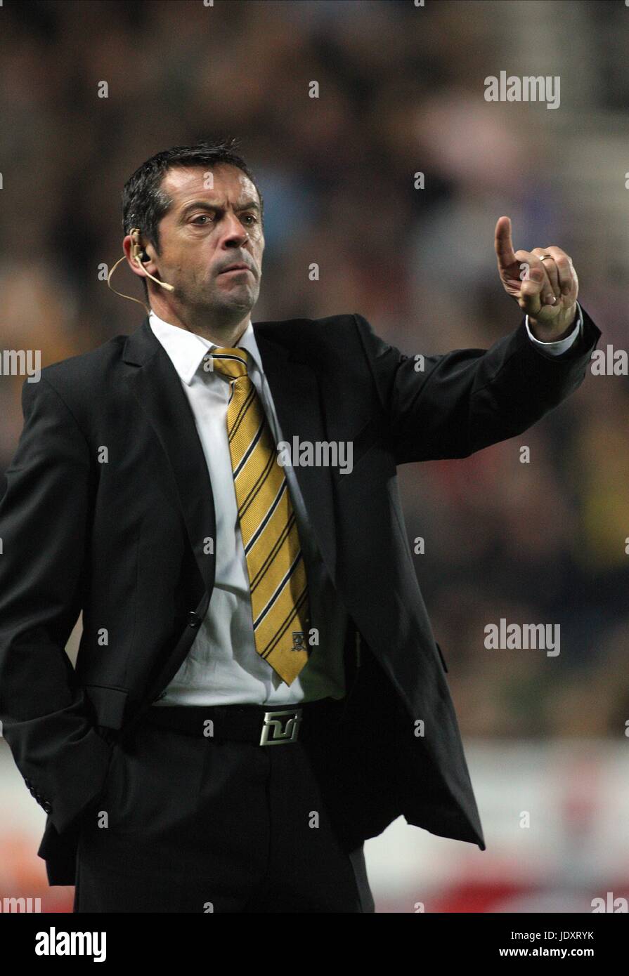 PHIL BROWN HULL CITY FC MANAGER KC STADIUM HULL ENGLAND 16 November ...