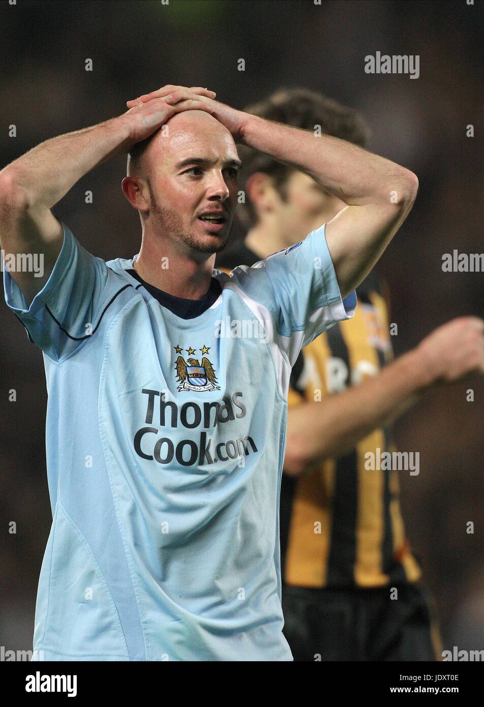 STEPHEN IRELAND MANCHESTER CITY FC KC STADIUM HULL ENGLAND 16 November ...