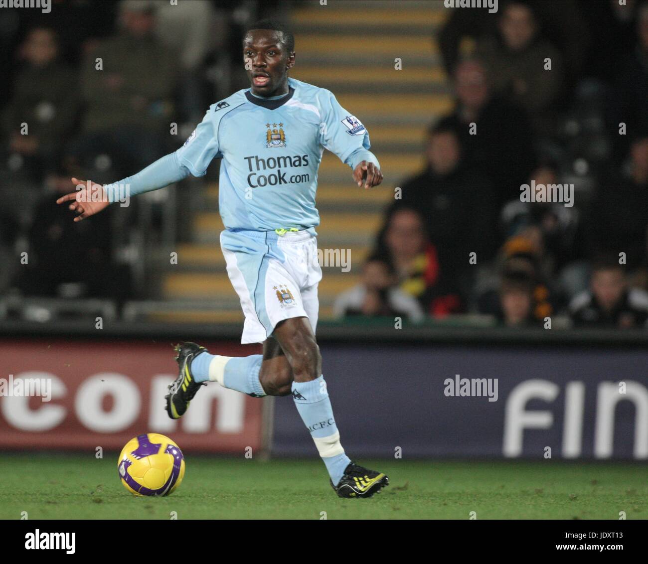 SHAUN WRIGHT-PHILLIPS MANCHESTER CITY FC KC STADIUM HULL ENGLAND 16 ...