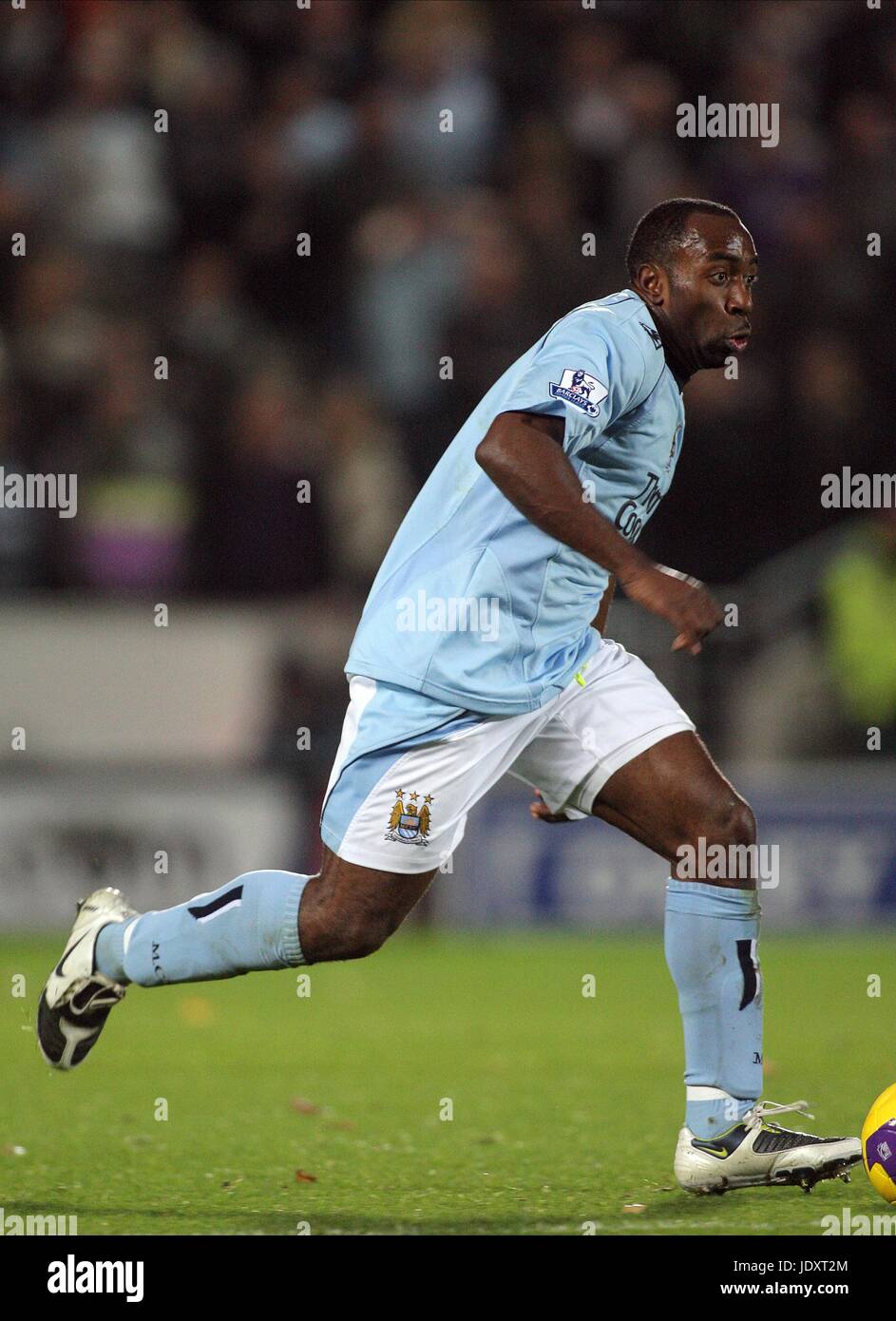DARIUS VASSELL MANCHESTER CITY FC KC STADIUM HULL ENGLAND 16 November ...