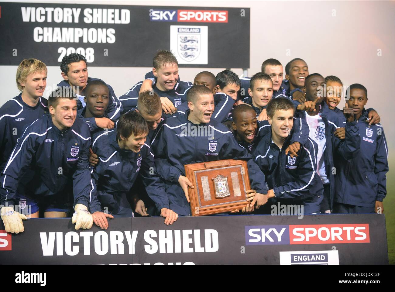 Sky sports victory shield hi-res stock photography and images - Alamy