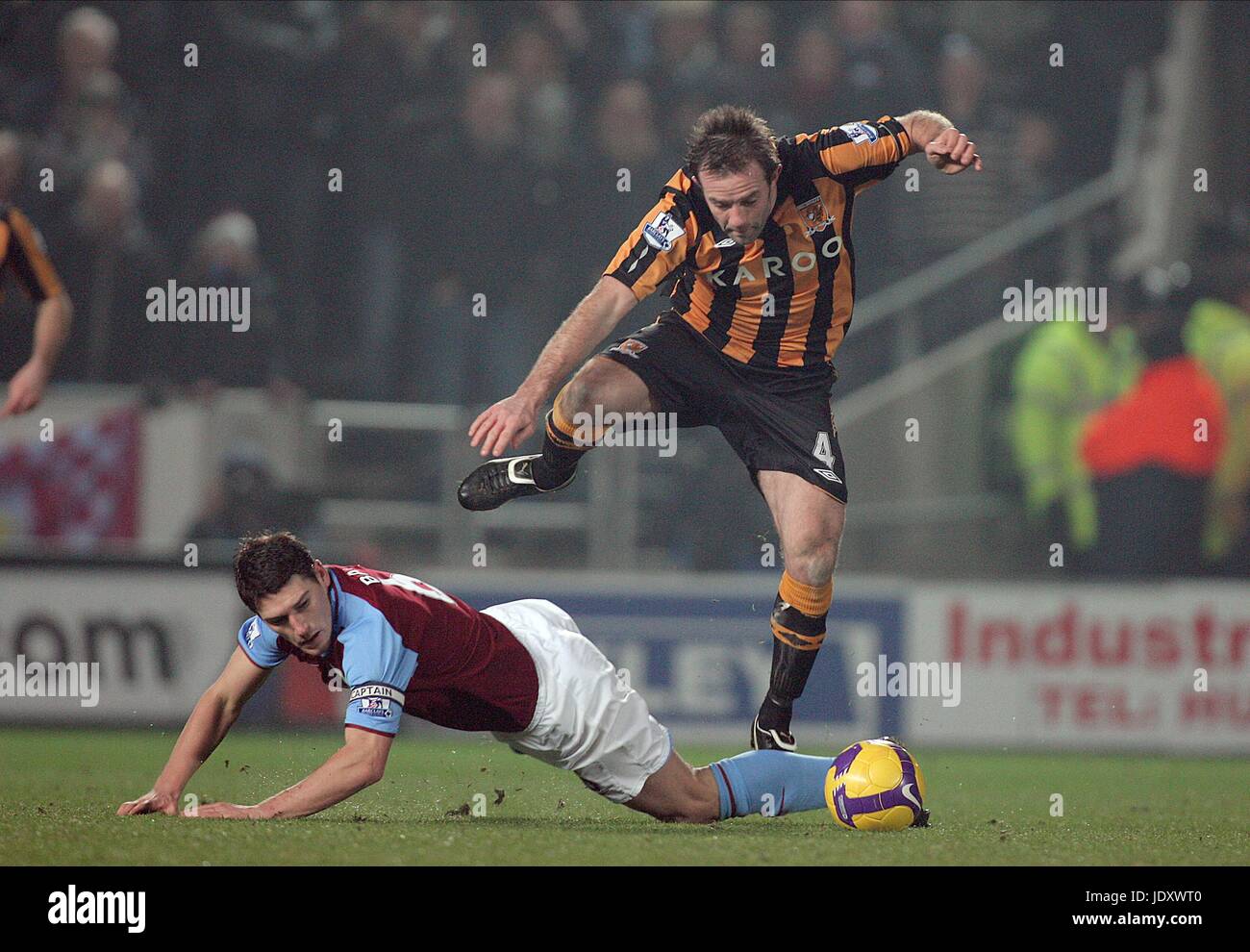 Hull city v aston villa hi-res stock photography and images - Alamy