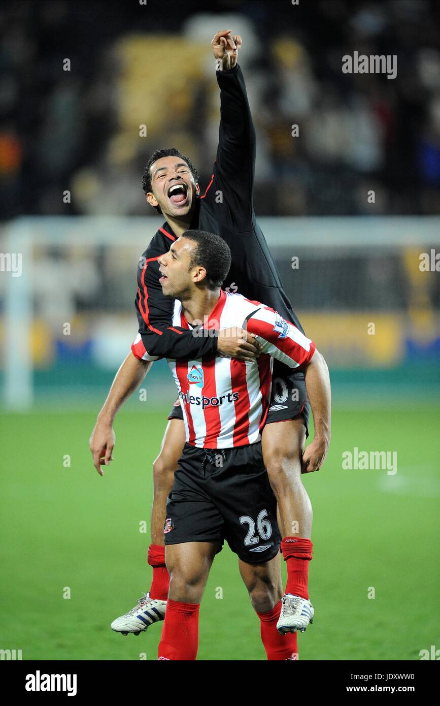 ANTON FERDINAND & K RICHARDSON HULL V SUNDERLAND KC STADIUM HULL ...
