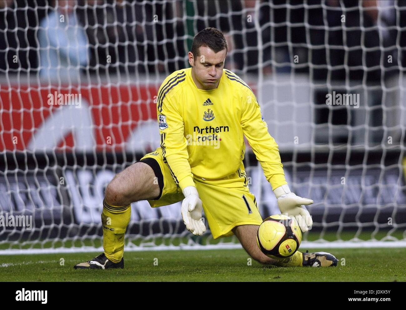 SHAY GIVEN NEWCASTLE UNITED FC KC STADIUM HULL ENGLAND 03 January 2009 ...