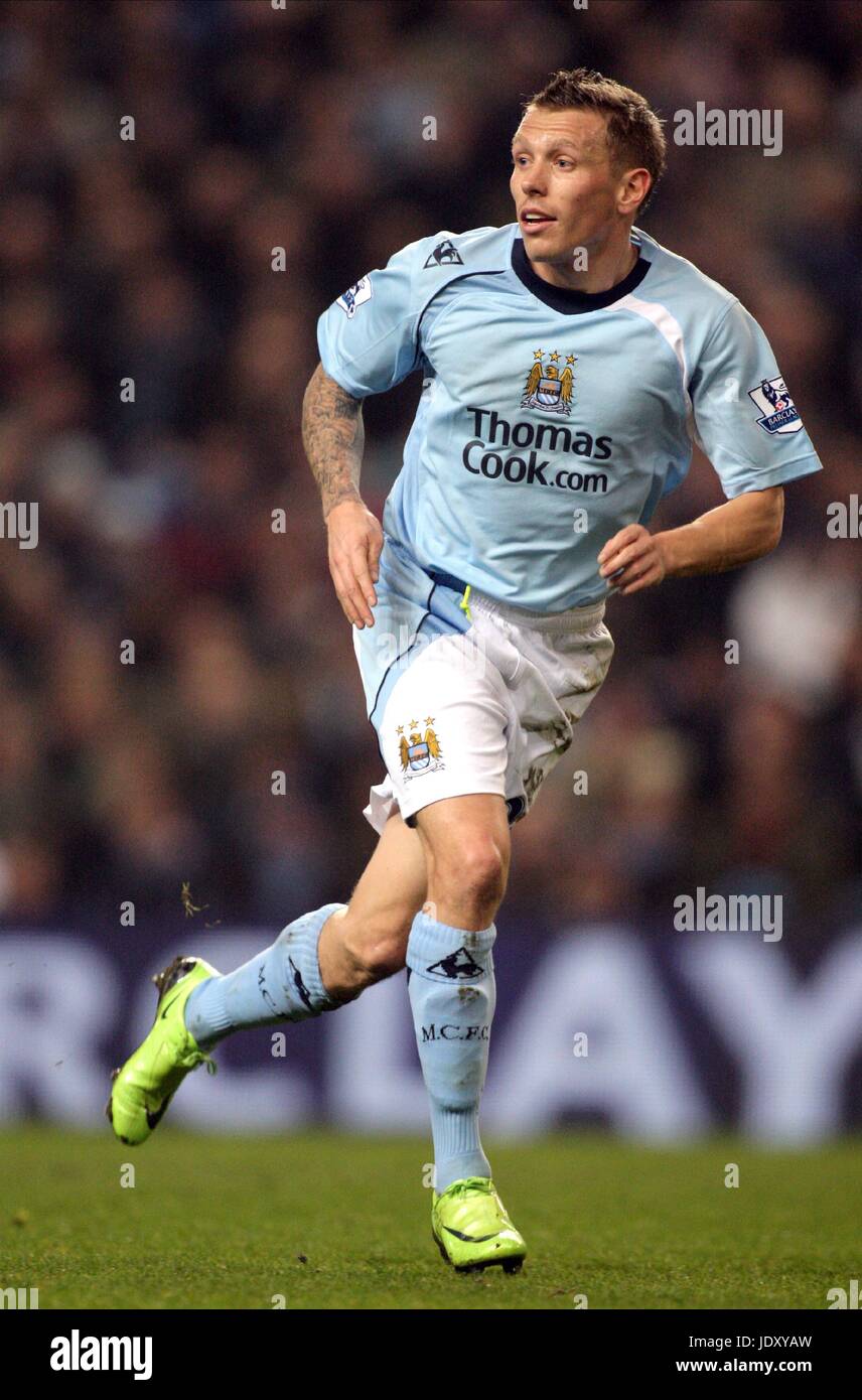 CRAIG BELLAMY MANCHESTER CITY FC CITY OF MANCHESTER STADIUM MANCHESTER ...