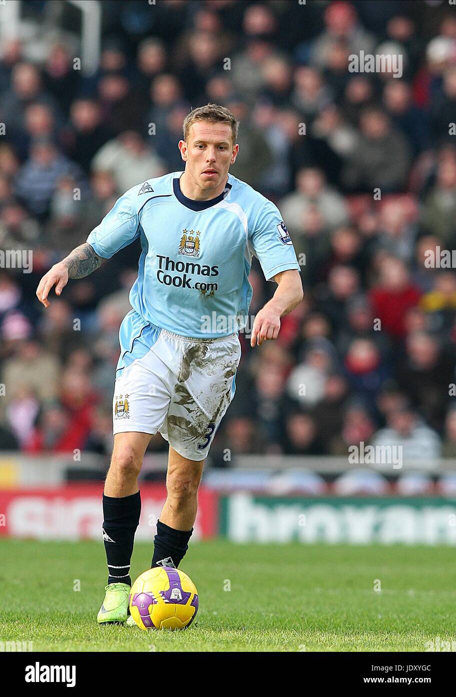 CRAIG BELLAMY MANCHESTER CITY FC BRITANNIA STADIUM STOKE ENGLAND 31 ...