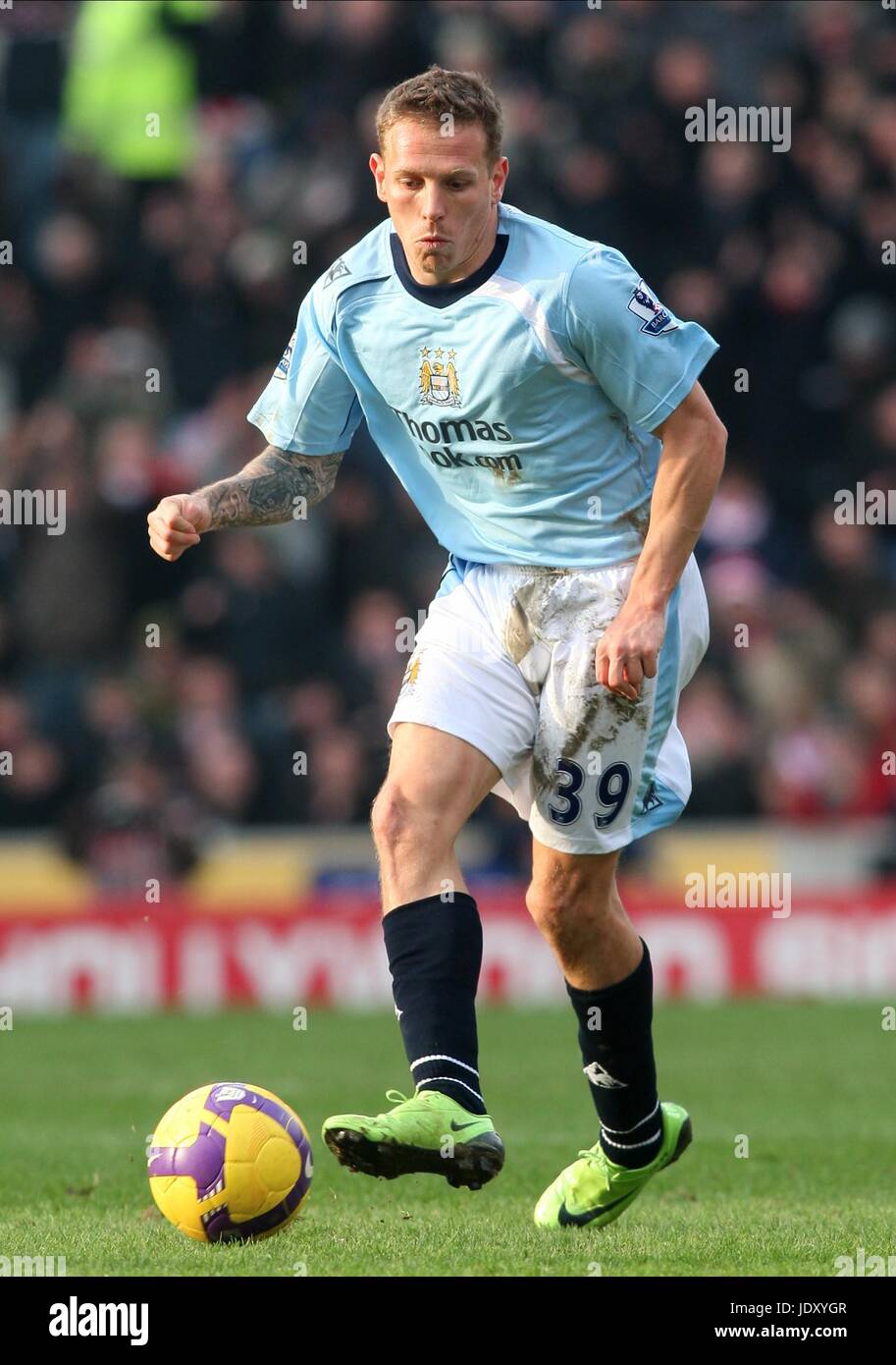 CRAIG BELLAMY MANCHESTER CITY FC BRITANNIA STADIUM STOKE ENGLAND 31 ...