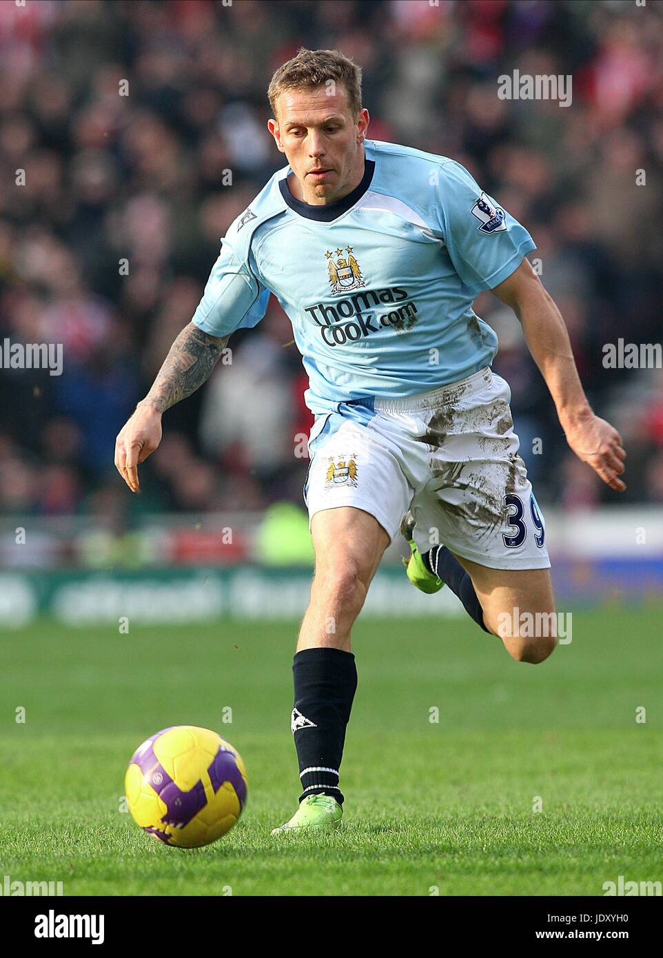 CRAIG BELLAMY MANCHESTER CITY FC BRITANNIA STADIUM STOKE ENGLAND 31 ...