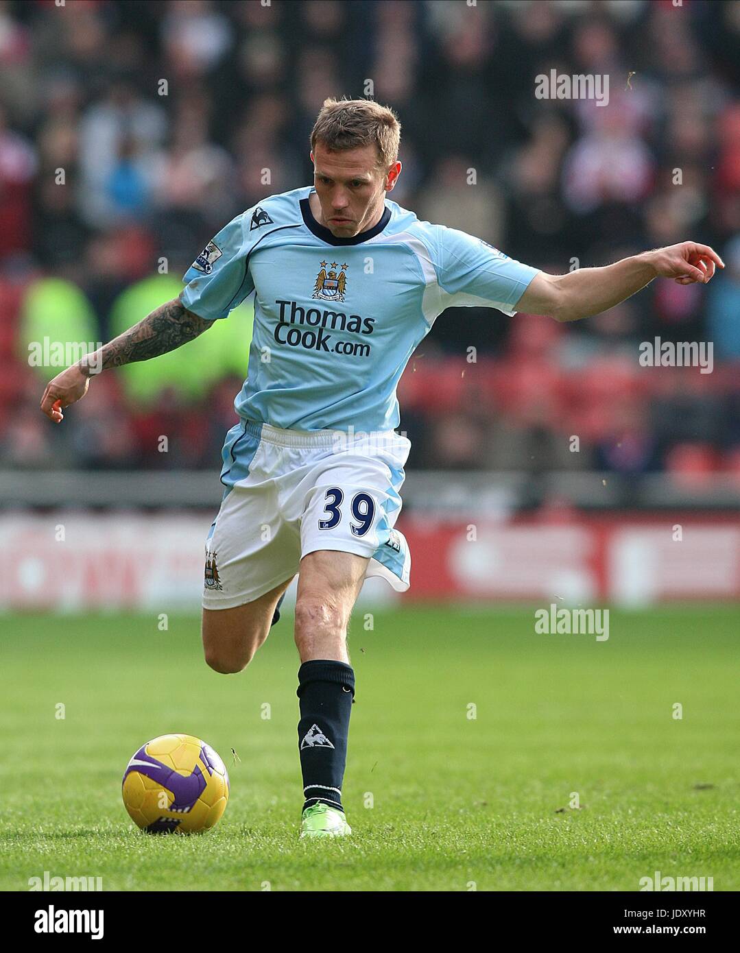 CRAIG BELLAMY MANCHESTER CITY FC BRITANNIA STADIUM STOKE ENGLAND 31 ...