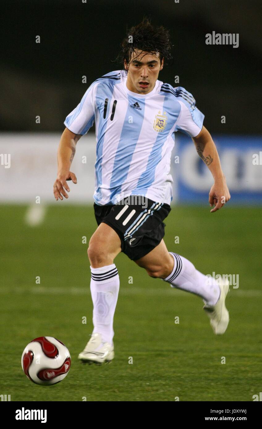 Ezequiel lavezzi hi-res stock photography and images - Alamy