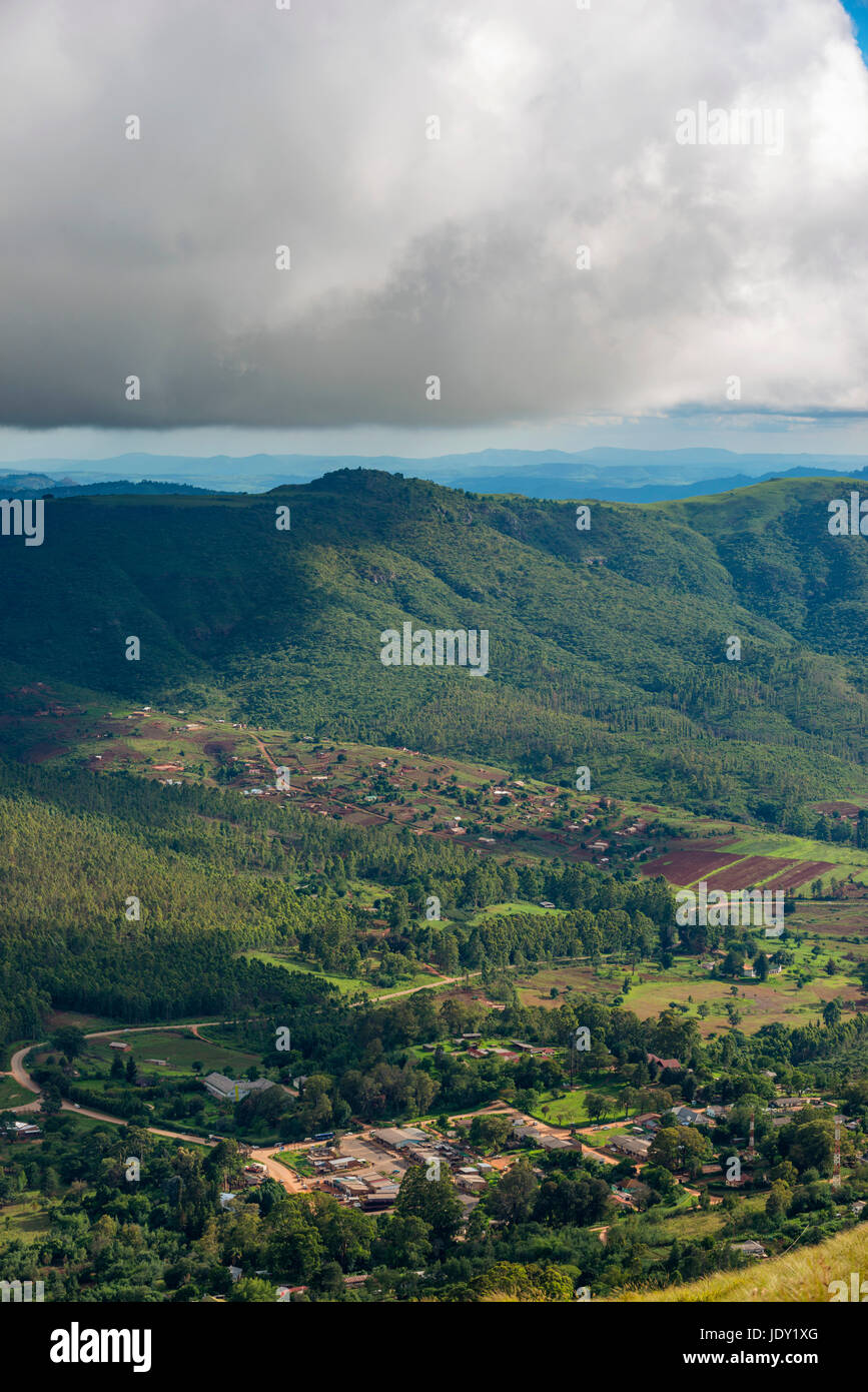 A rural scene in Zimbabwe;s Chimanimani Mountains Stock Photo - Alamy