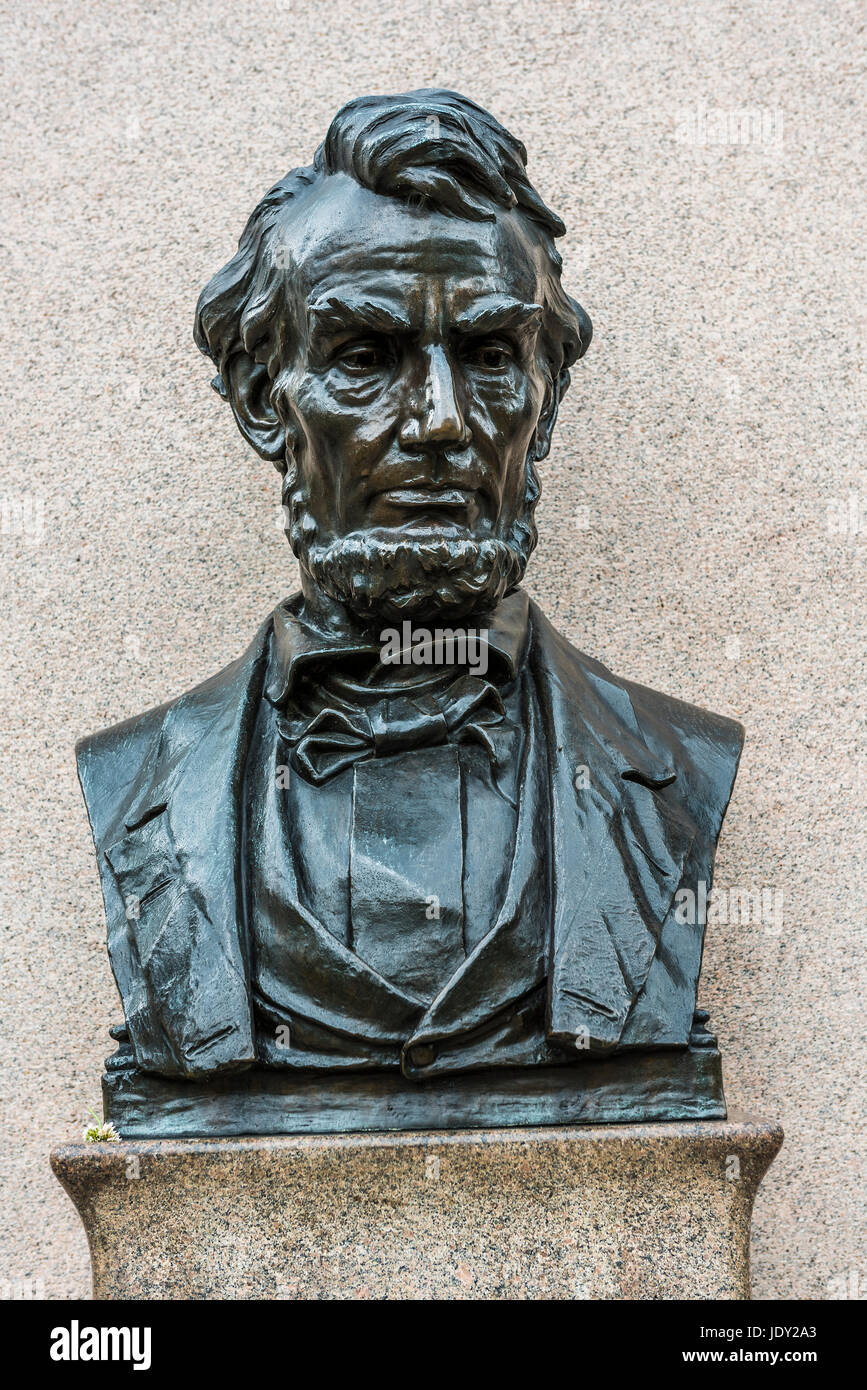 Lincoln statue gettysburg hi-res stock photography and images - Alamy