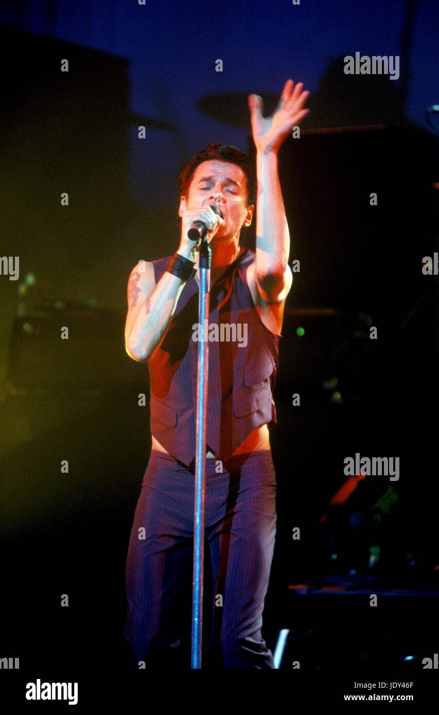 18 september 2003 hi-res stock photography and images - Alamy