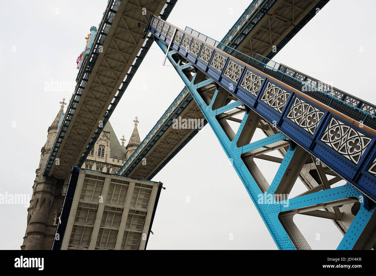 tower bridge opens Stock Photo - Alamy