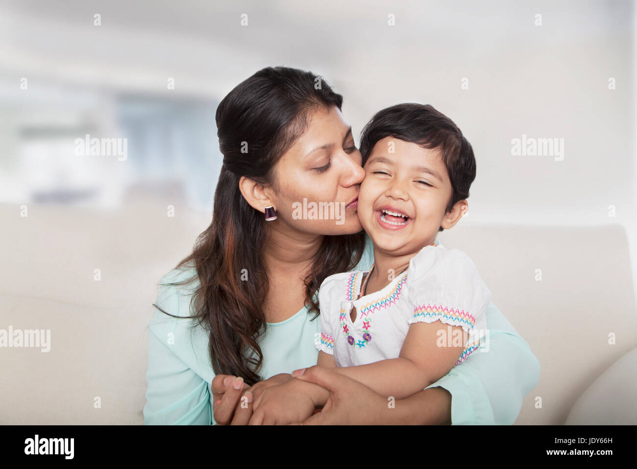 Smiling girls horizontal china hi-res stock photography and images - Alamy