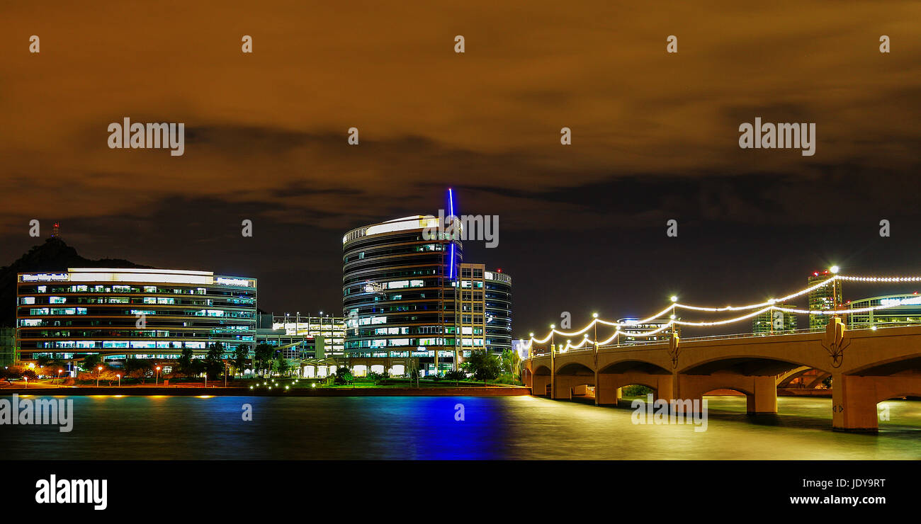 Tempe Town Lake Mill Ave Bridge Stock Photo - Alamy
