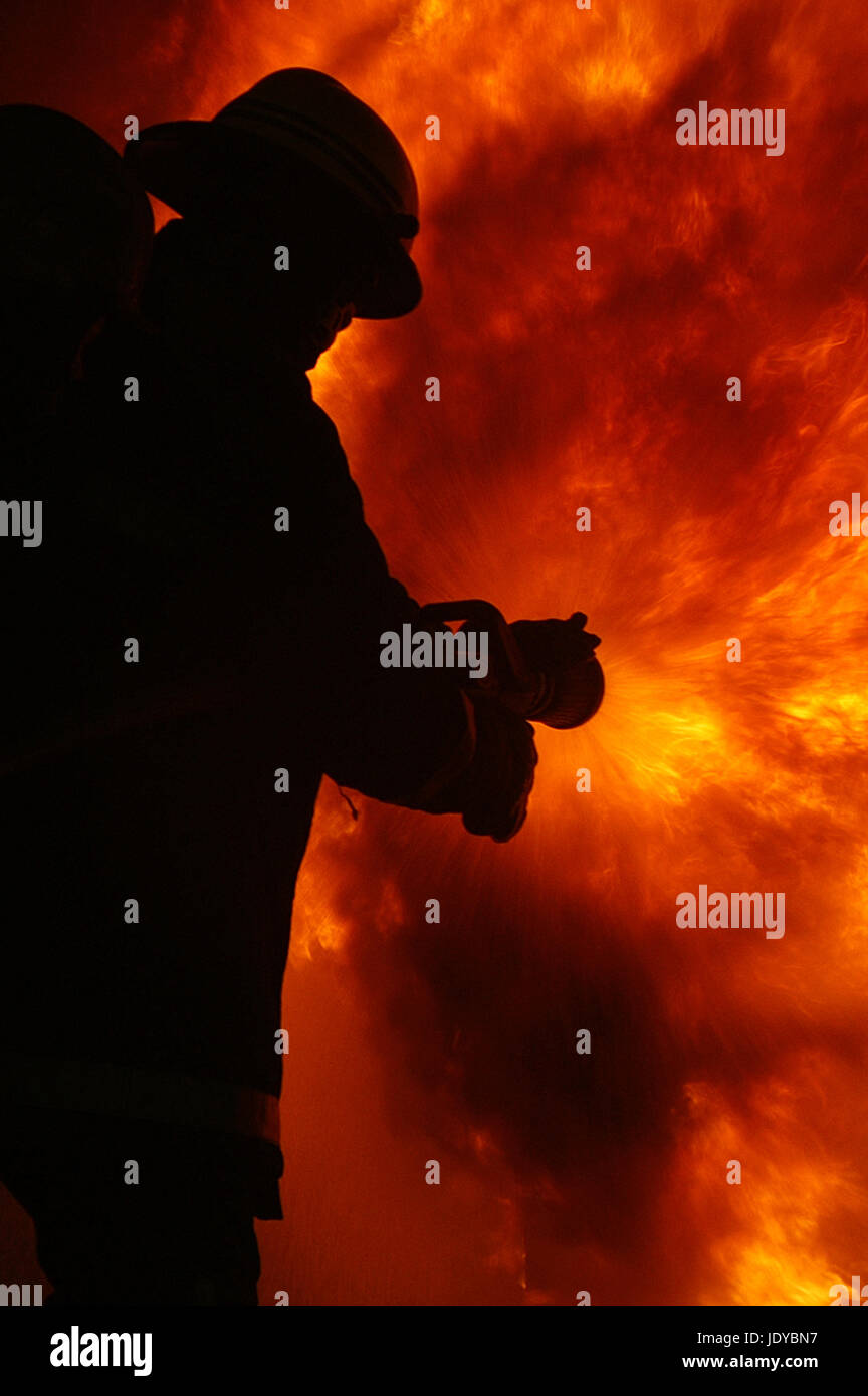 fire fighters fighting tower block fire, Grenfell tower, London Stock ...