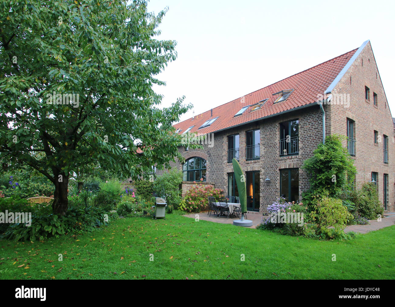 real estate courtyard Stock Photo - Alamy