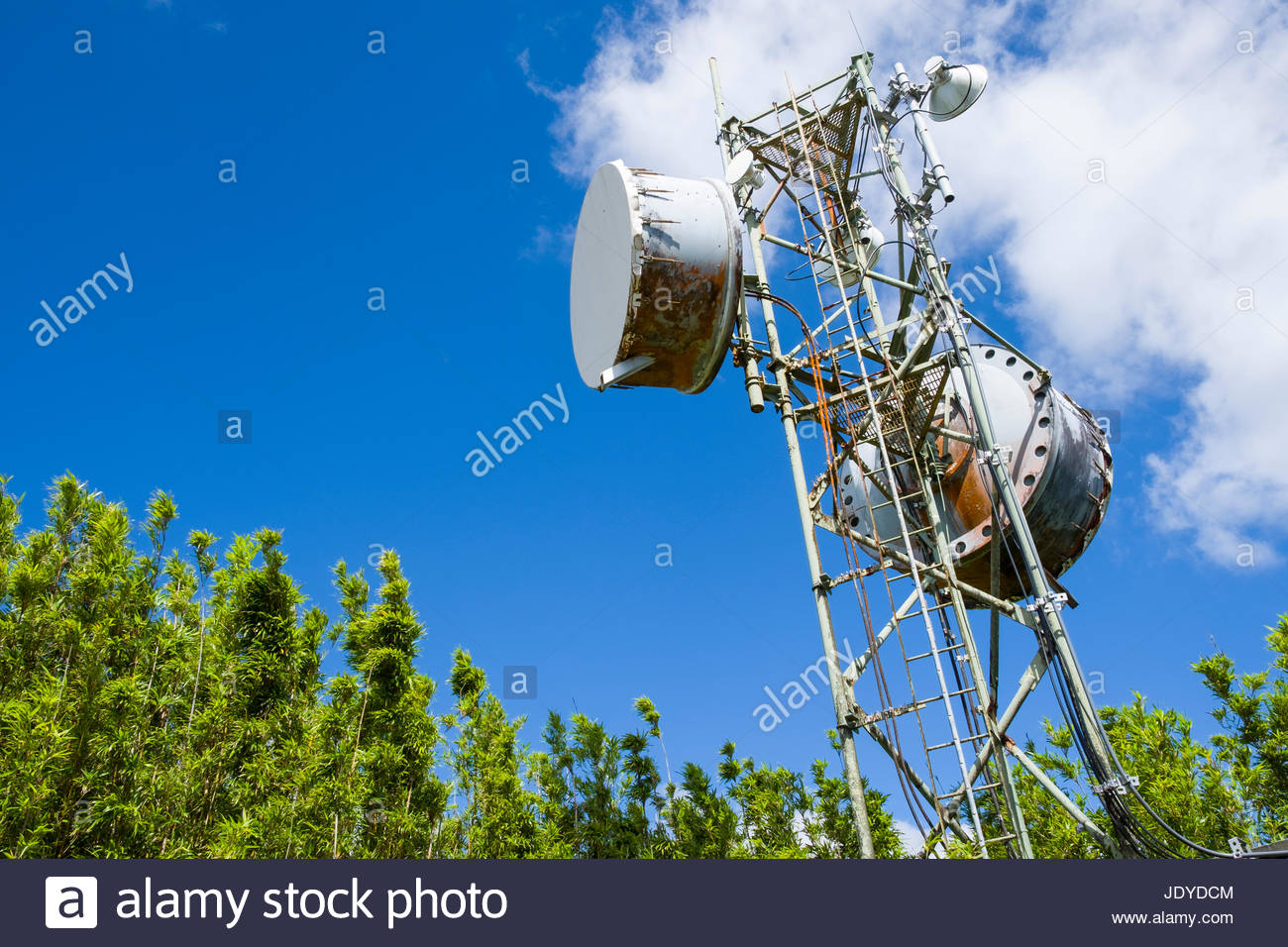 Microwave Antennas High Resolution Stock Photography and Images - Alamy