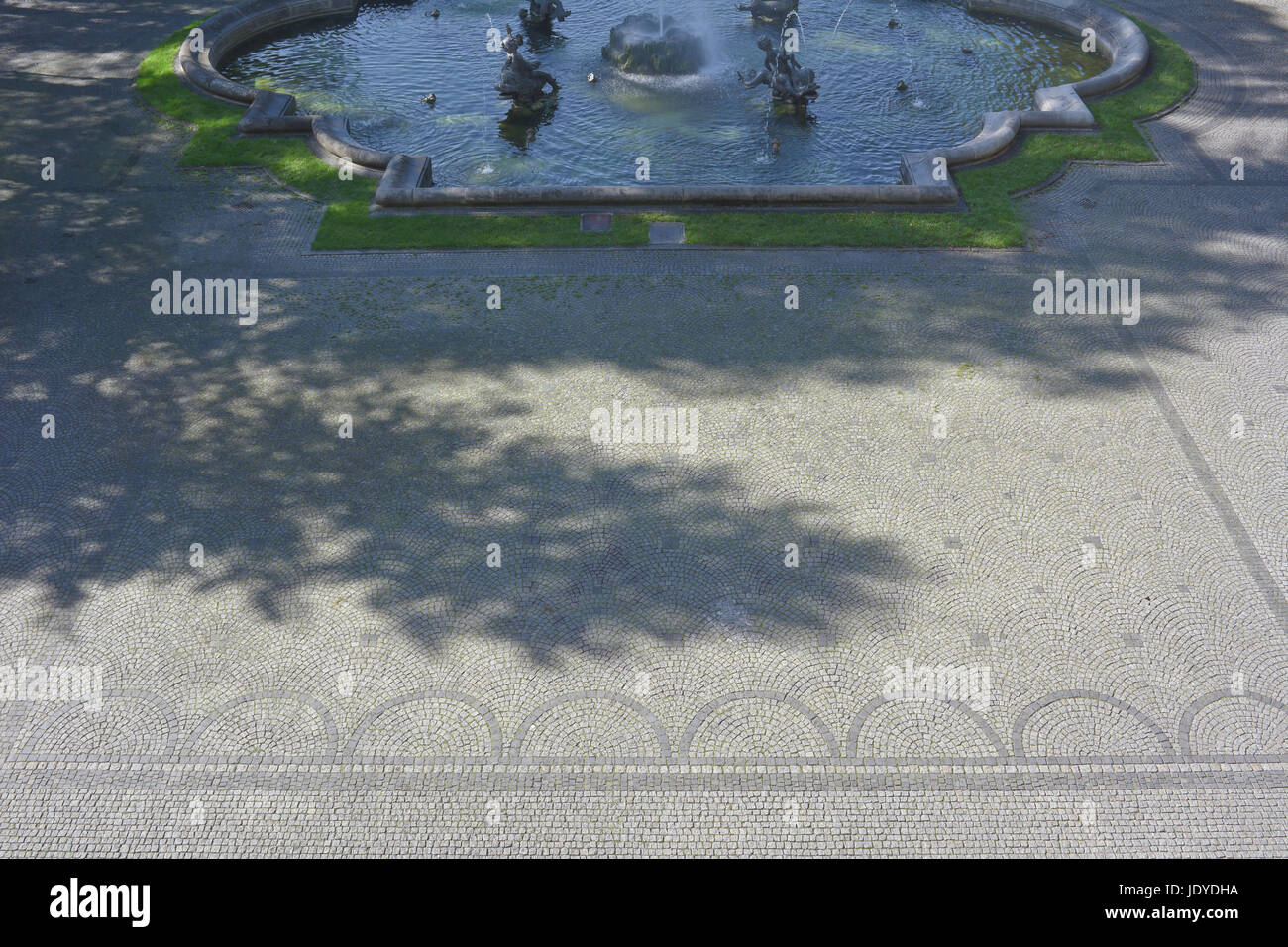 Traditional Cobblestone Walkway as Urban Design Stock Photo - Alamy