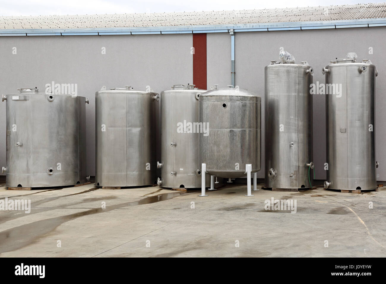 Stainless steel storage tank silos for industry Stock Photo - Alamy