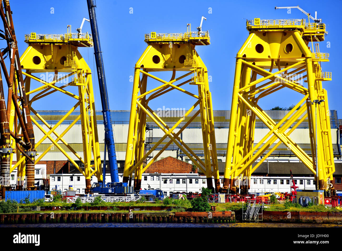 Rig like structures at Shepherd Offshore Yard Stock Photo - Alamy