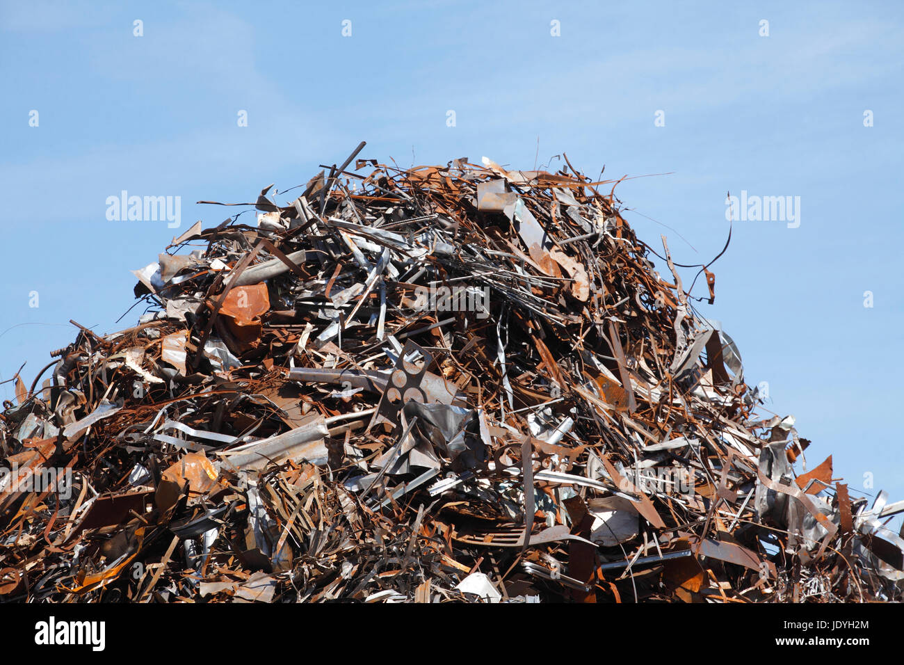 Scrap separation hi-res stock photography and images - Alamy