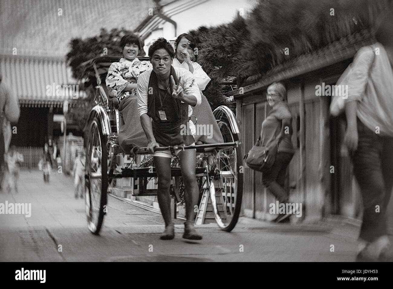 Japanese rickshaw cart hi-res stock photography and images - Alamy
