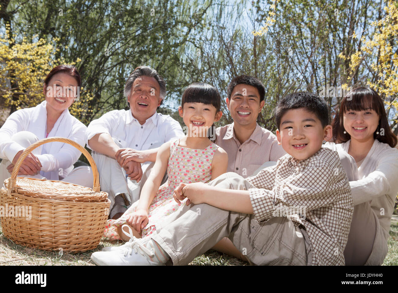 Grandmother mother daughter picnic basket hi-res stock photography and ...