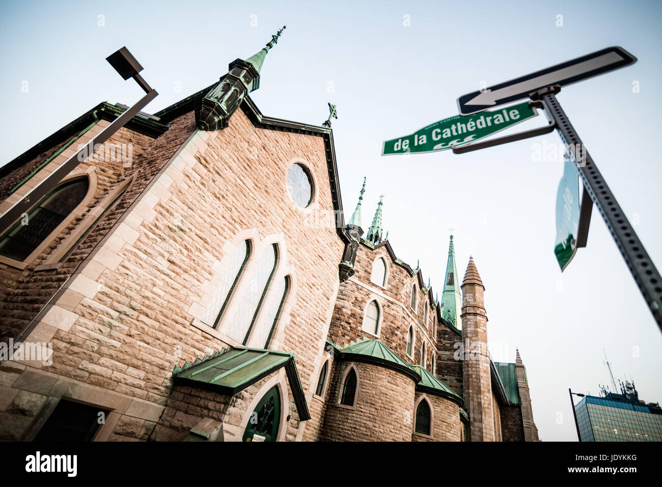 Canada poverty houses hi-res stock photography and images - Alamy