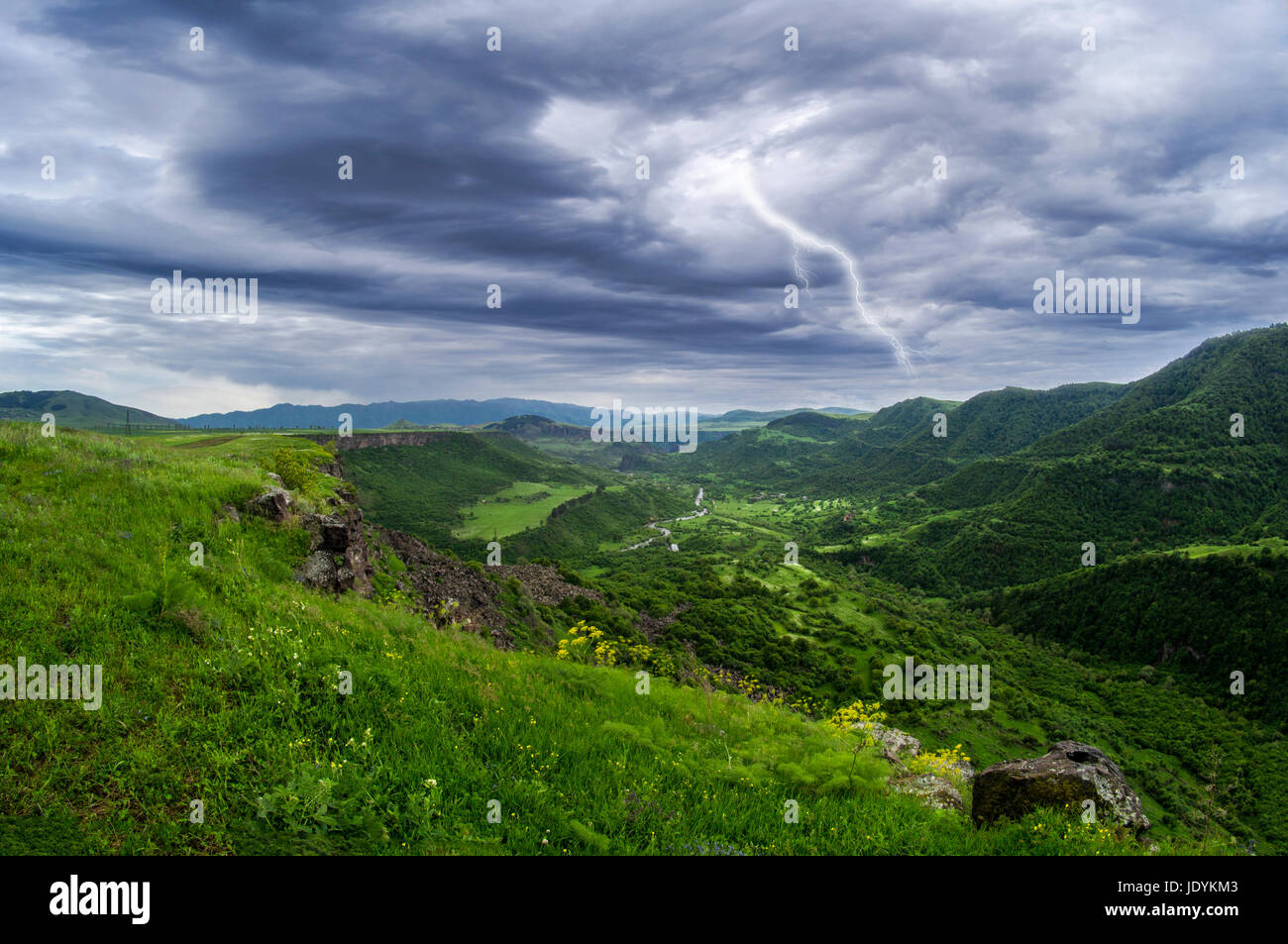 Cyclone mountain hi-res stock photography and images - Alamy