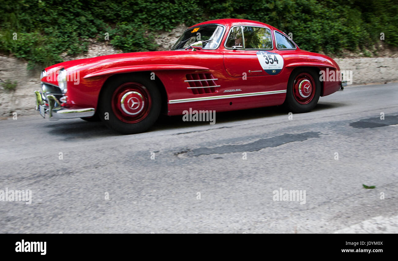 MERCEDES-BENZ 300 SL COUPÉ W 198 1955 on an old racing car in rally ...