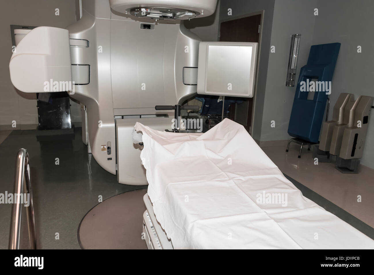 Radiation equipment to help kill Cancer Cells Stock Photo - Alamy