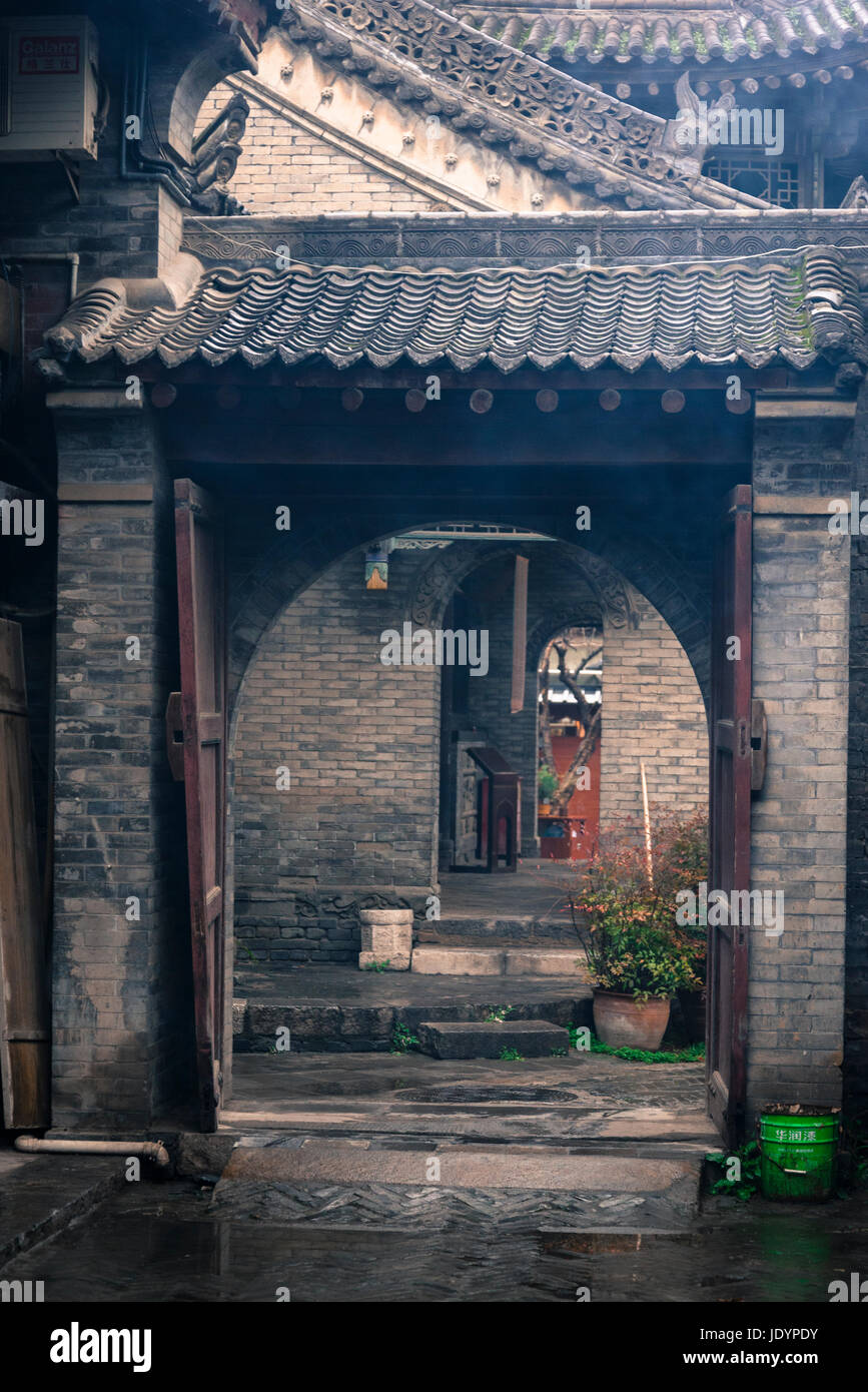 Xian muslim quarter mosque hi-res stock photography and images - Alamy