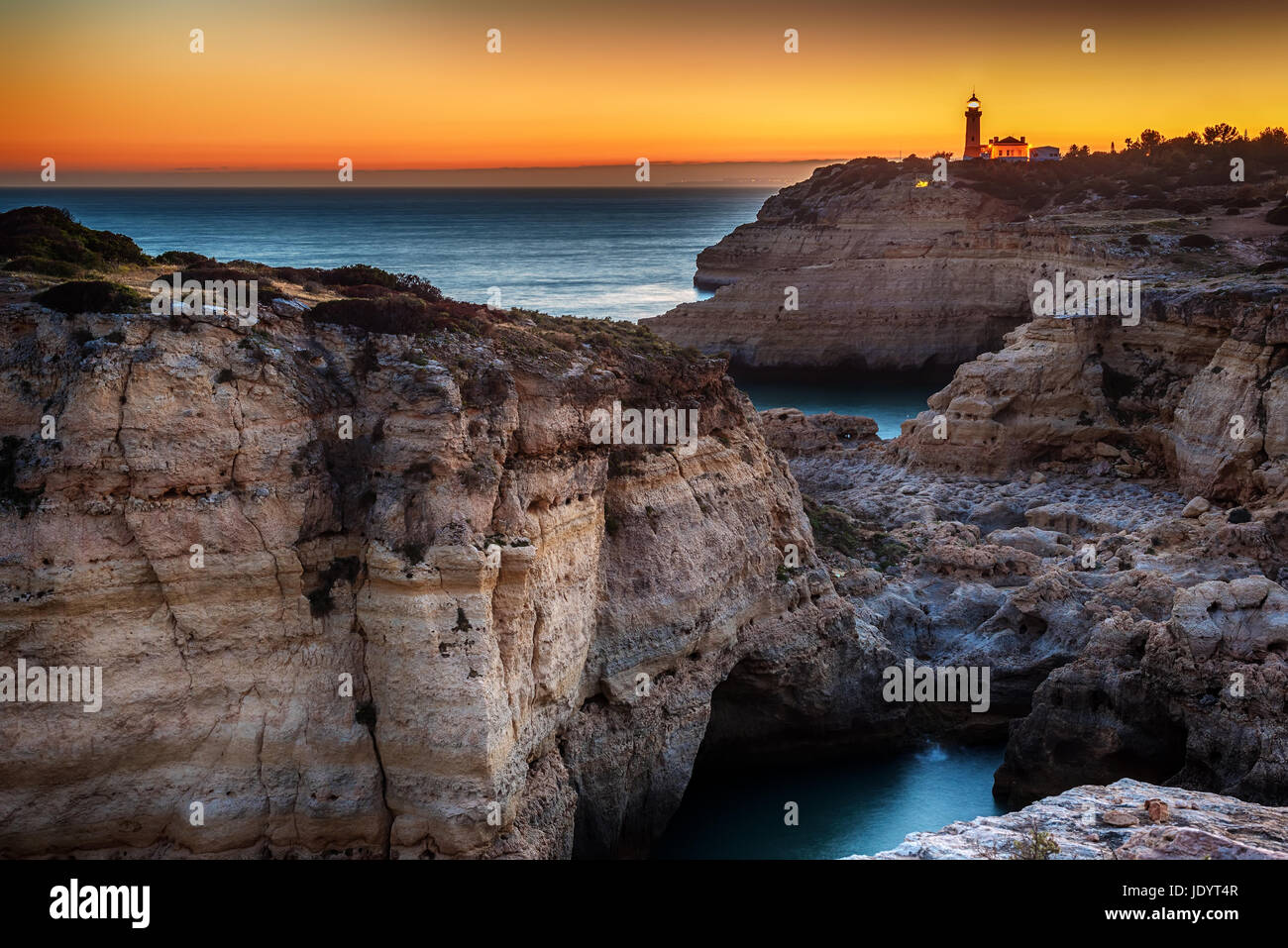 South coast of portugal hi-res stock photography and images - Alamy