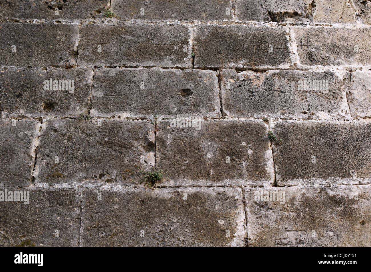 mortar castle wall Stock Photo - Alamy