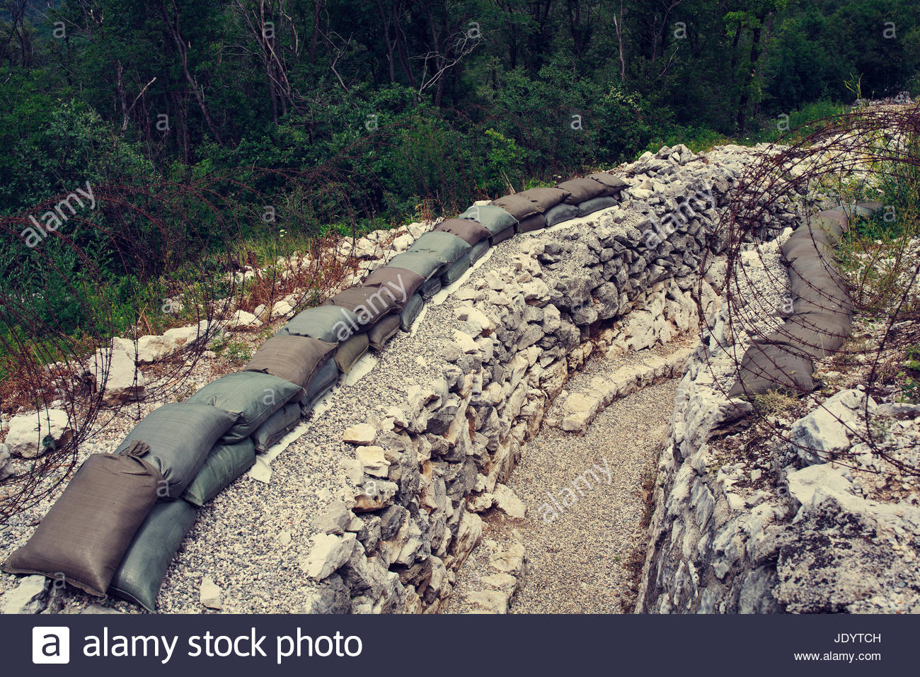 Wwi Ww1 Dugout Stock Photos & Wwi Ww1 Dugout Stock Images - Alamy