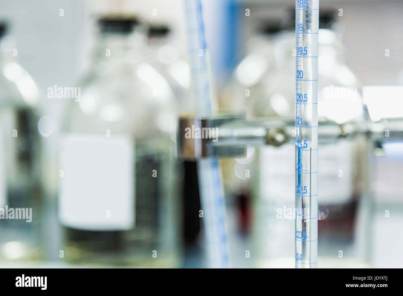 Apothecary lab equipment hi-res stock photography and images - Alamy