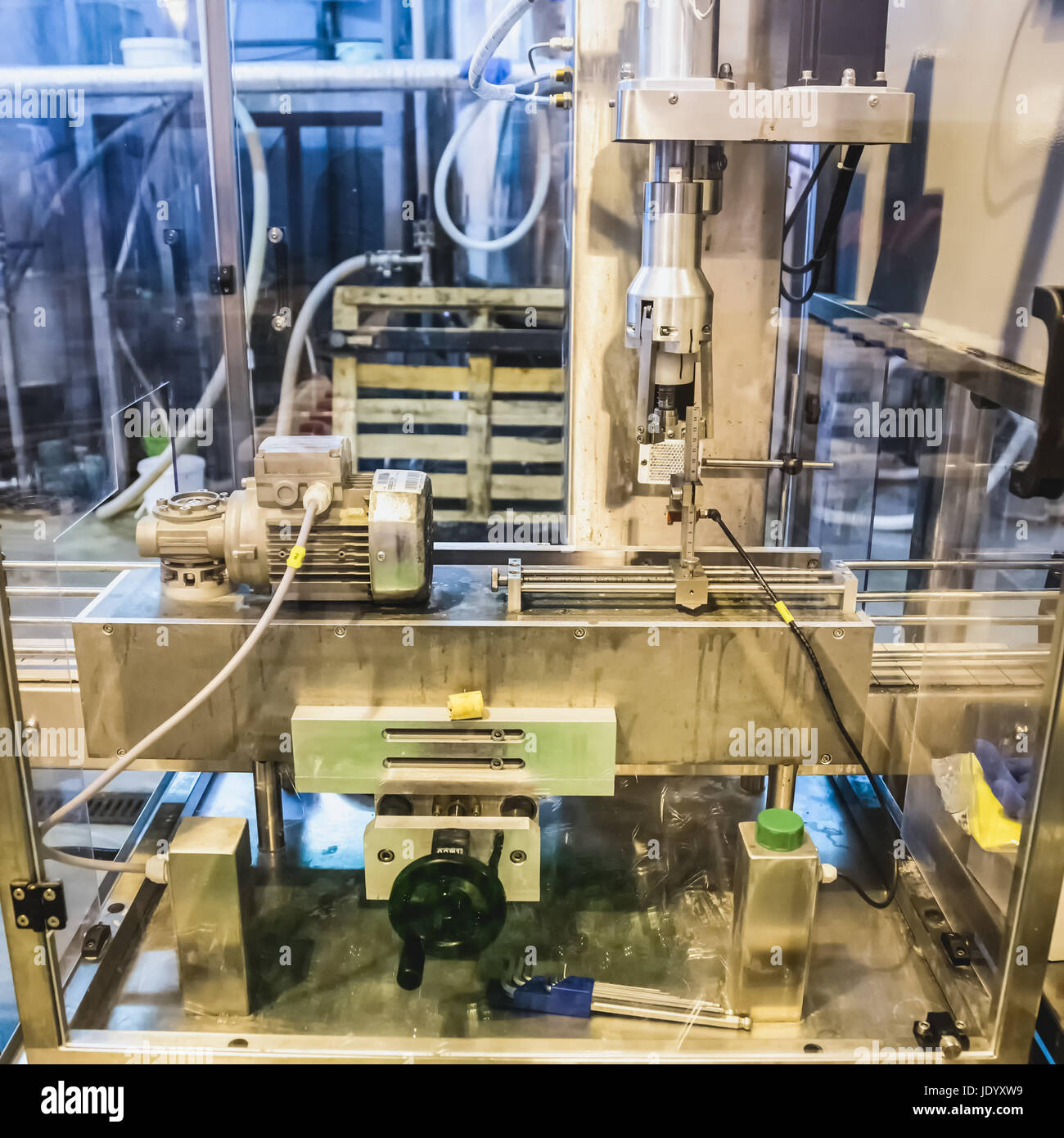 Automatic packing line of conveyor. Pharmaceutical and chemical ...